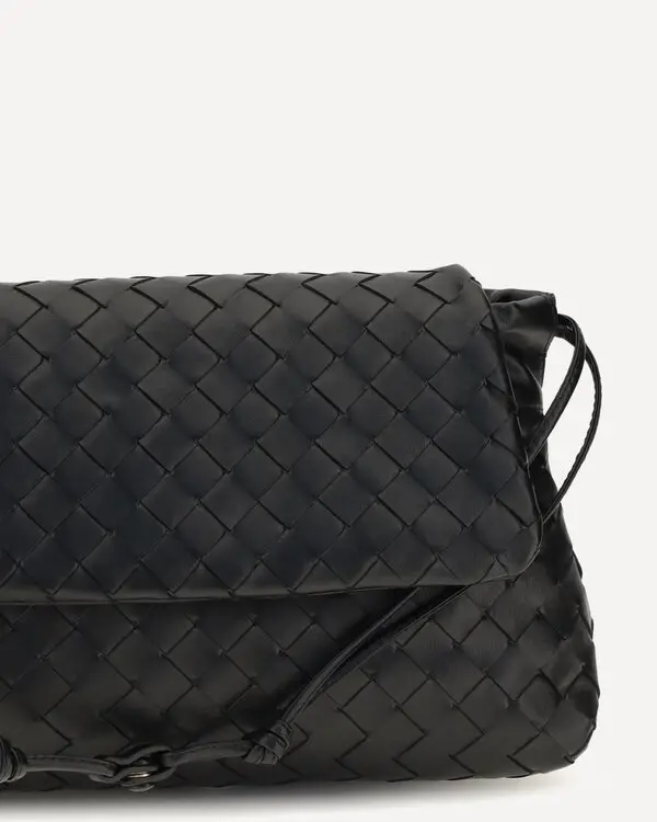 Bottega Veneta Intrecciato Shoulder Bag - Black