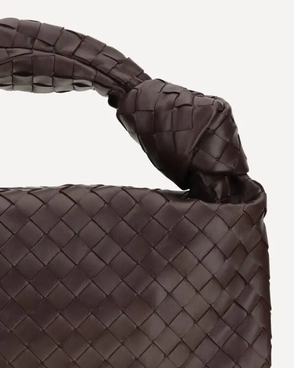 Bottega Veneta Jodie Shoulder Bag In Lambskin Leather