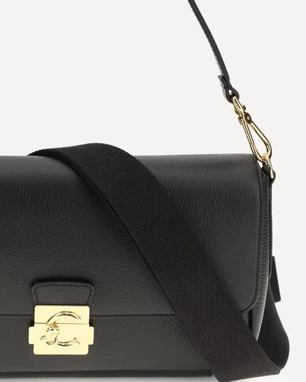 COCCINELLE C-me Lock Medium Shoulder Bag In Grained Leather
