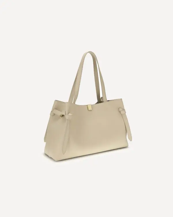 Yuzefi Large Gyoza Shoulder Bag - Cream