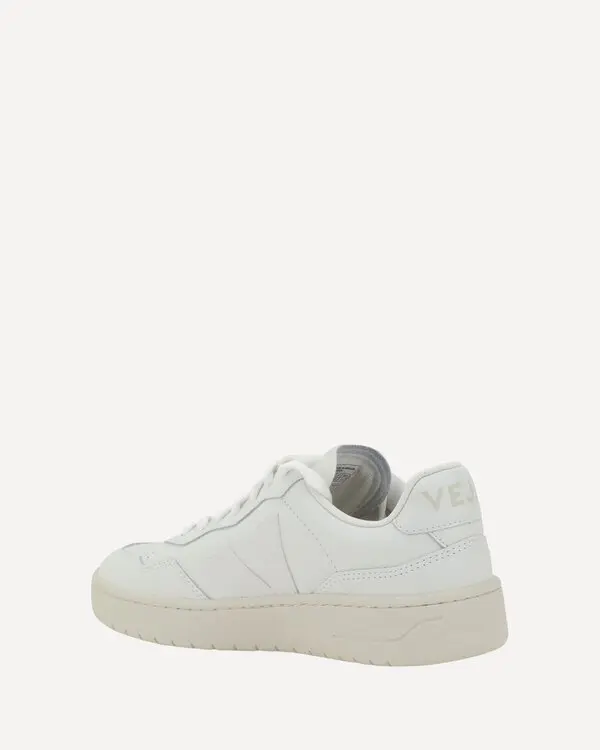 VEJA V-90 Sneakers - White