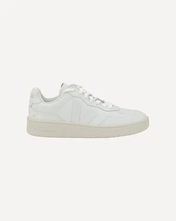 VEJA V-90 Sneakers - White