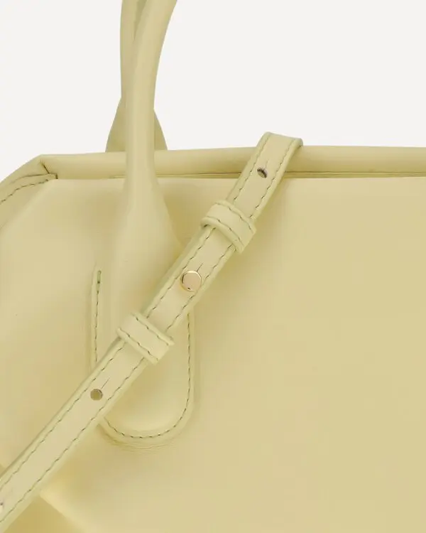 THEMOIRE Tallia Trunk Small Handbag