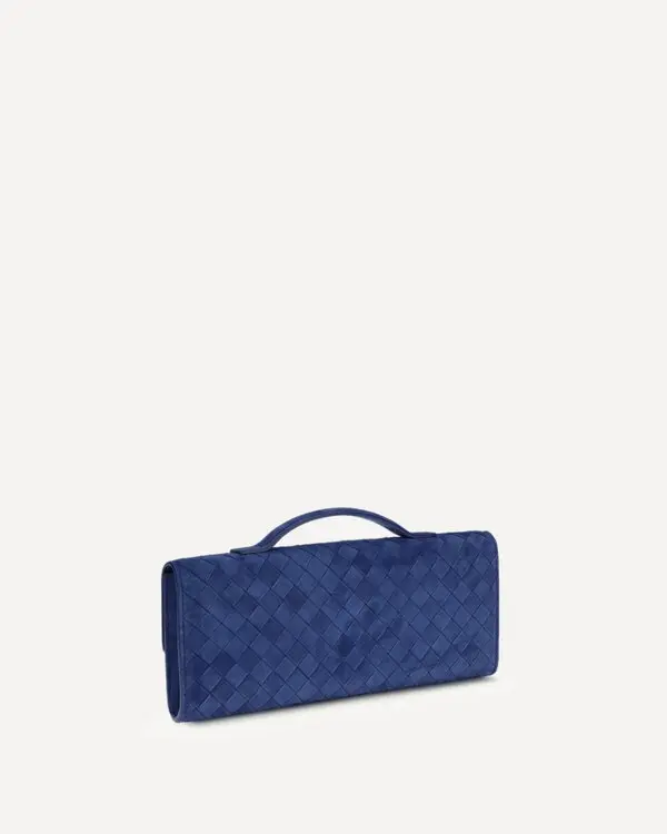 Bottega Veneta Andiamo Clutch With Knot Closure - Blue