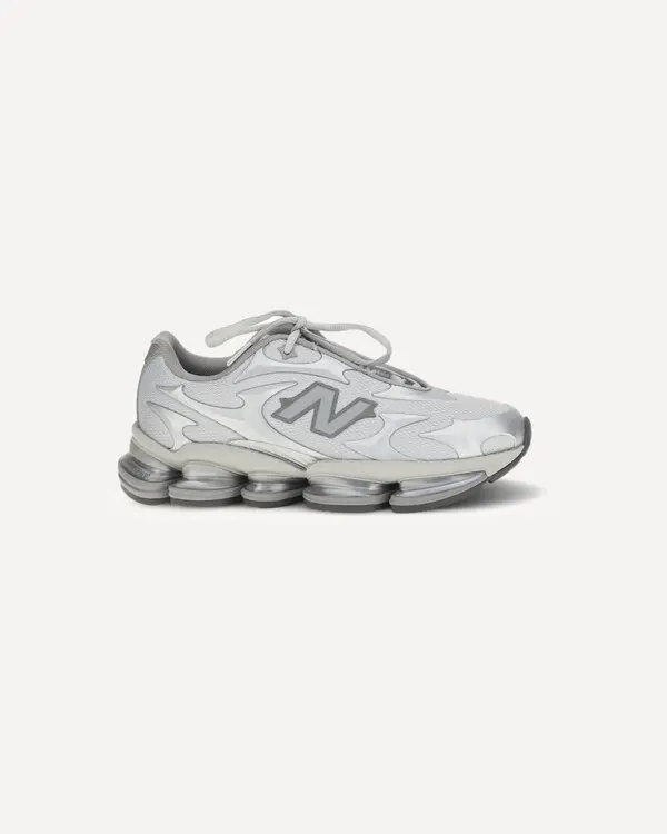 NEW BALANCE Abzorb 2000 Sneakers - Silver