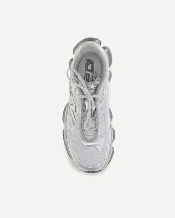 NEW BALANCE Abzorb 2000 Sneakers - Silver