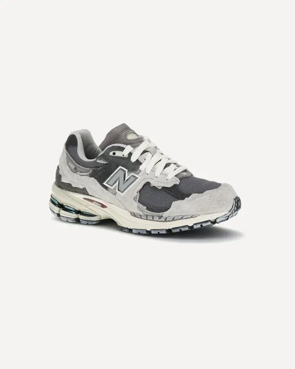 NEW BALANCE 2002r Sneakers - Grey