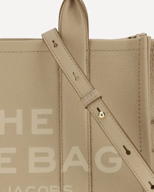 Marc Jacobs The Medium Tote Handbag - Beige