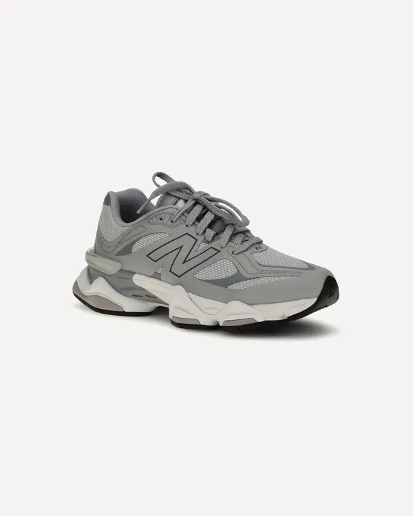 NEW BALANCE 9060 Sneakers