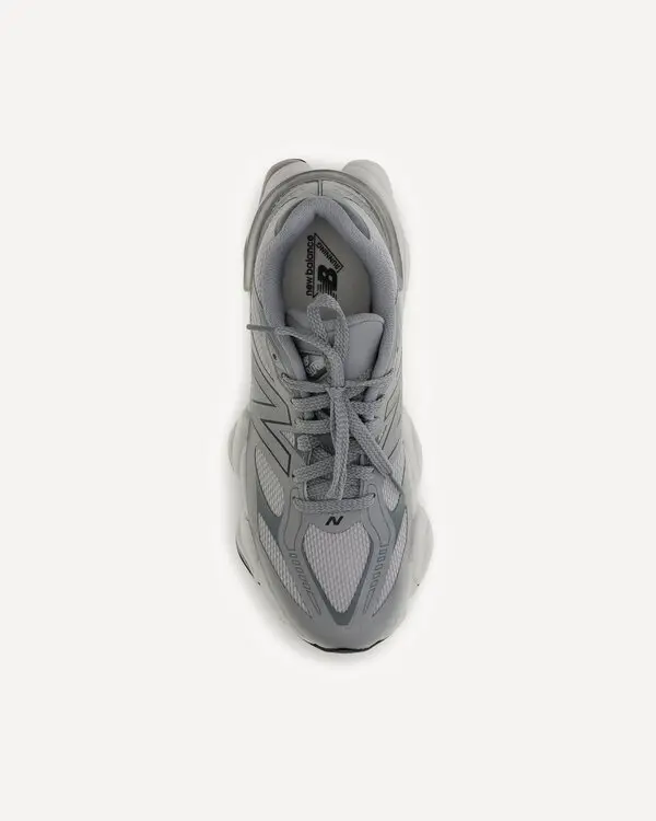 NEW BALANCE 9060 Sneakers