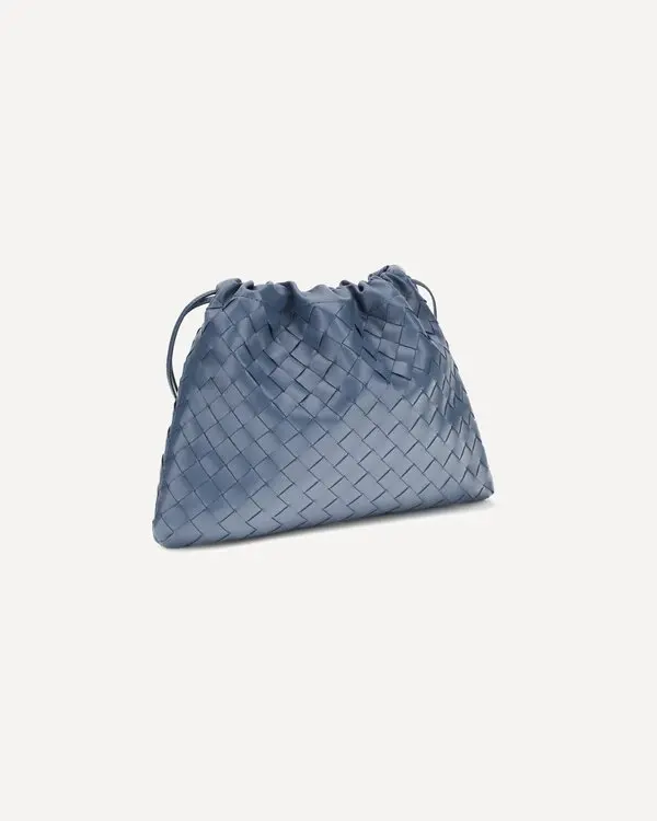 Bottega Veneta Medium Pouch Bag In Intrecciato Leather - Blue