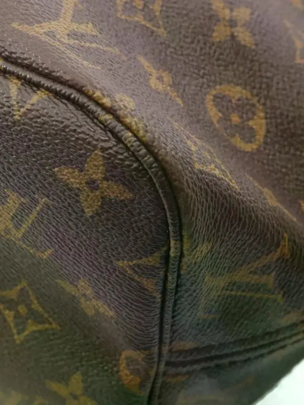 LOUIS VUITTON Monogram Neverfull Mm Tote Bag