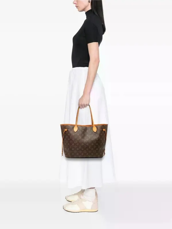 LOUIS VUITTON Monogram Neverfull Mm Tote Bag