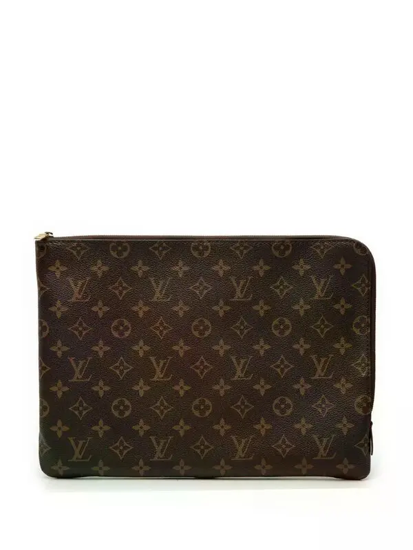 LOUIS VUITTON Etui Voyage Mm Clutch Bag