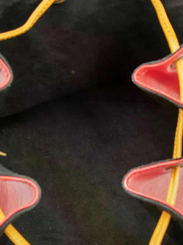LOUIS VUITTON Epi Tricolor Noé Gm Bucket Bag - Red