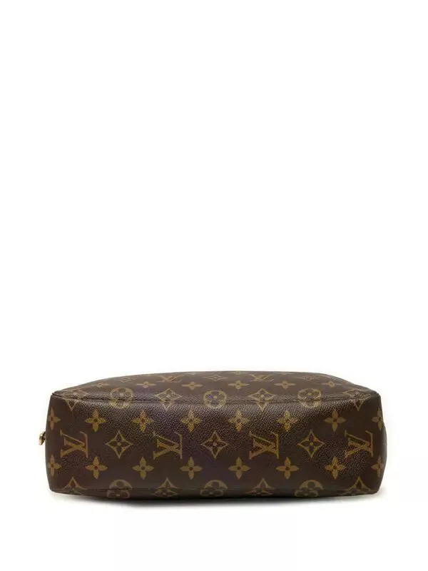 LOUIS VUITTON Monogram Canvas Trousses Toilette 28 Clutch Bag