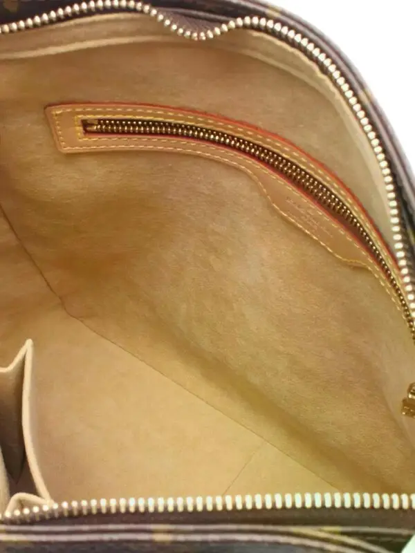 LOUIS VUITTON Monogram Canvas Gm Looping Shoulder Bag