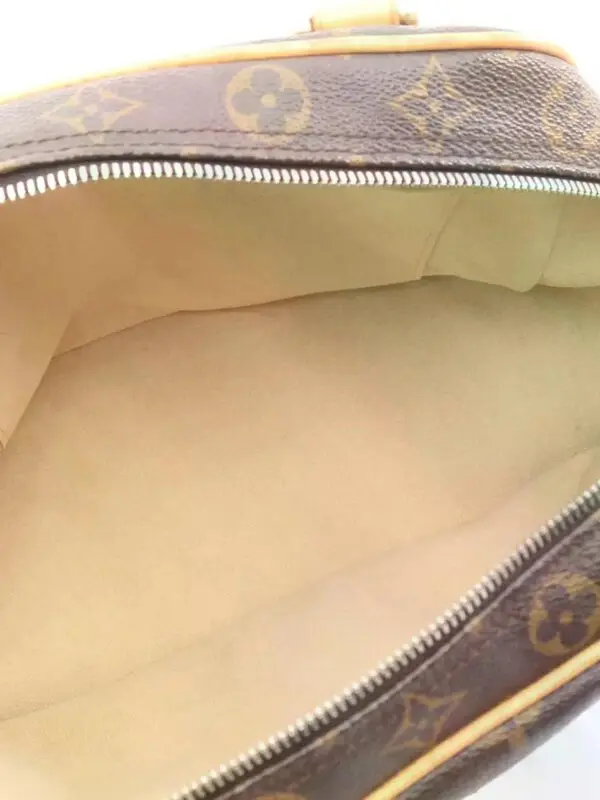 LOUIS VUITTON Manhattan Pm Monogram Tote Bag