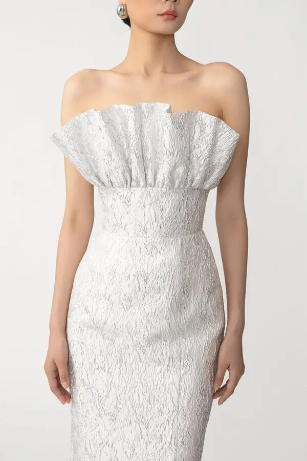 SAU LEE Strapless Jacquard Gown With Ruffle Detail - Silver