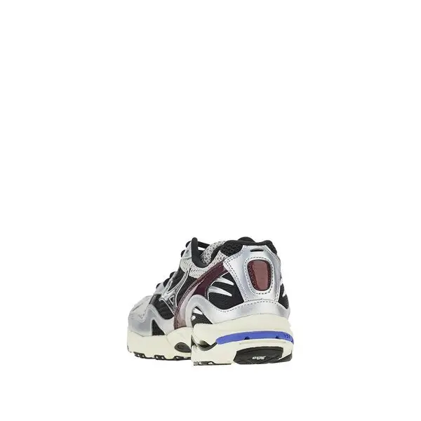 Mizuno Wave Rider 10 Sneakers