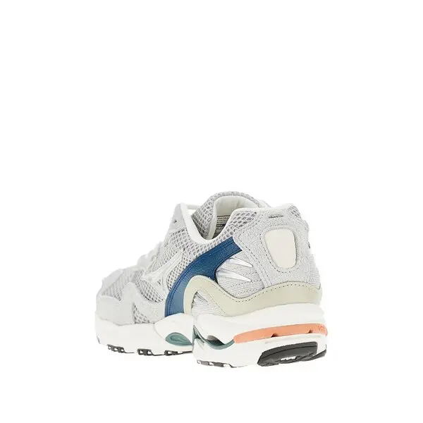 Mizuno Wave Rider 10 Sneakers