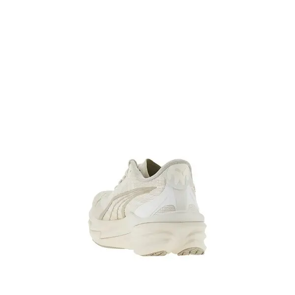 PUMA Deviate Nitro 4 Sneakers