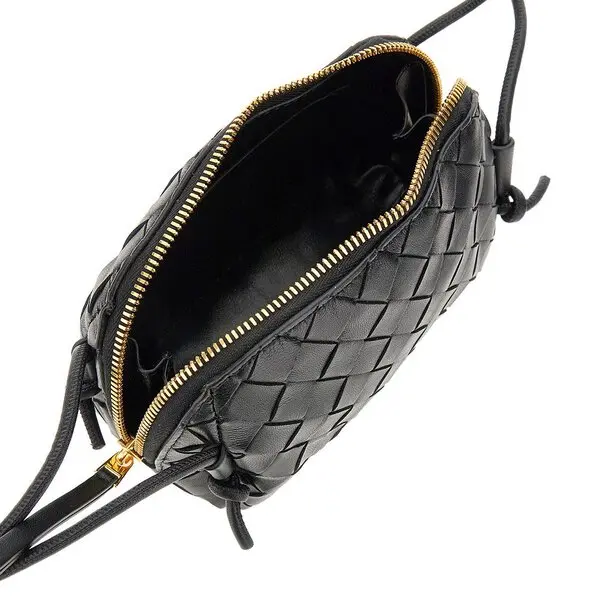 Bottega Veneta Intrecciato Leather Pouch On Strap - Black