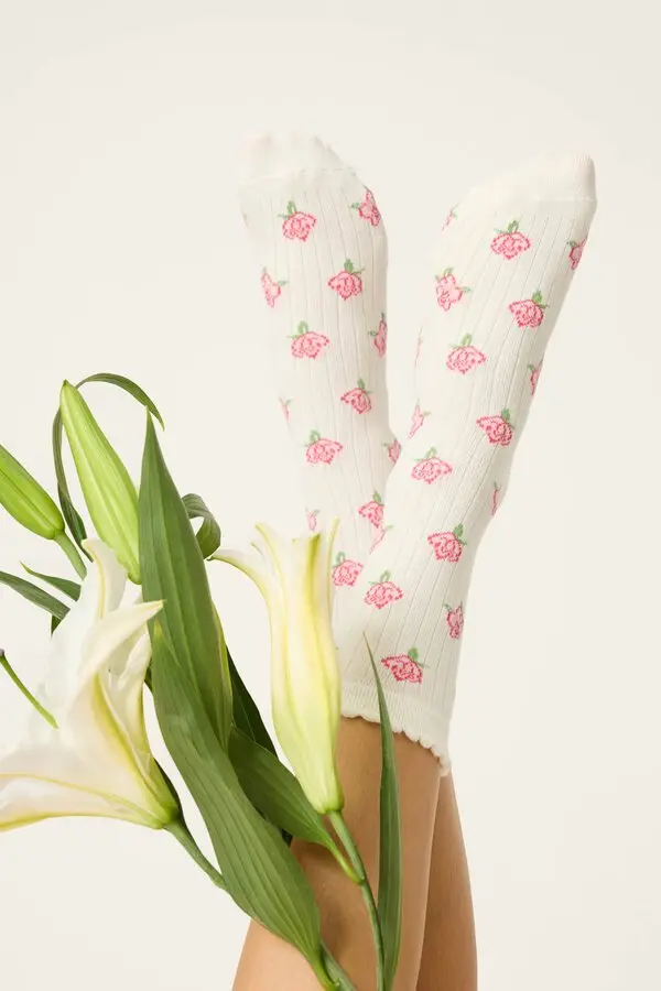 PJ Salvage Western Blooms Roses Ribbed Crew Socks - Ivory
