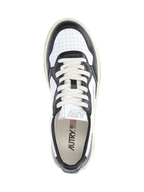 AUTRY Medalist Low-top Leather Sneakers - White