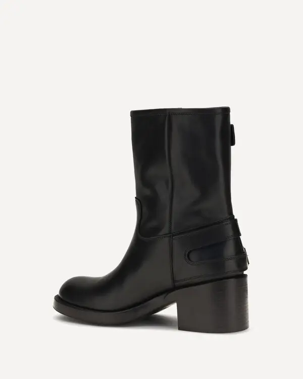 Chloé Dakota Buckled Leather Boots
