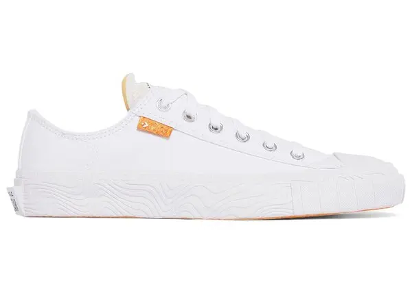 CONVERSE Chuck Taylor Alt Star Low Top Sneakers