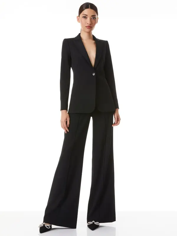 Alice + Olivia Breann Fitted Blazer - Black