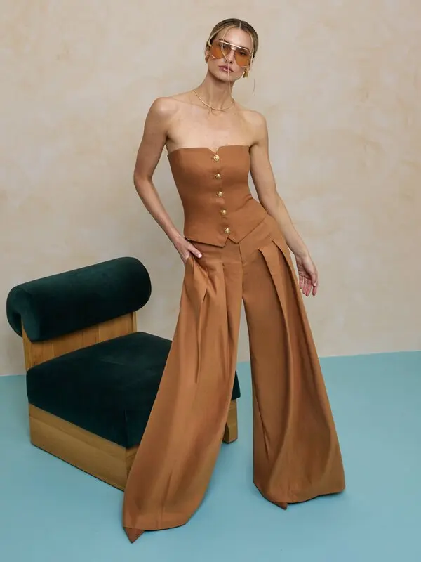 Alice + Olivia Kelcey Strapless Linen Vest - Tan