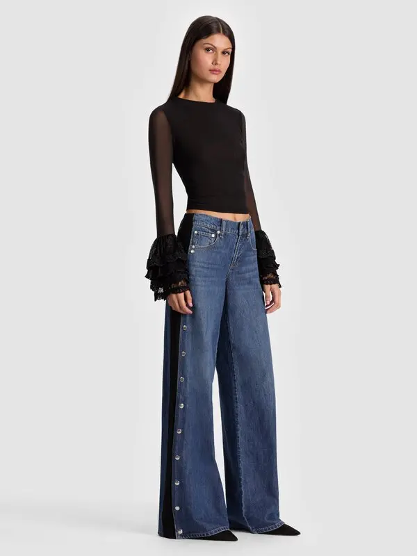 Alice + Olivia Delaina Top With Ruffle Cuff
