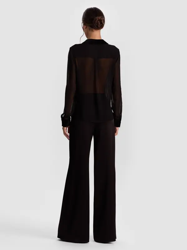 Alice + Olivia Willa Sheer Viscose Georgette Blouse With Velvet Collar And Cuffs - Black/black