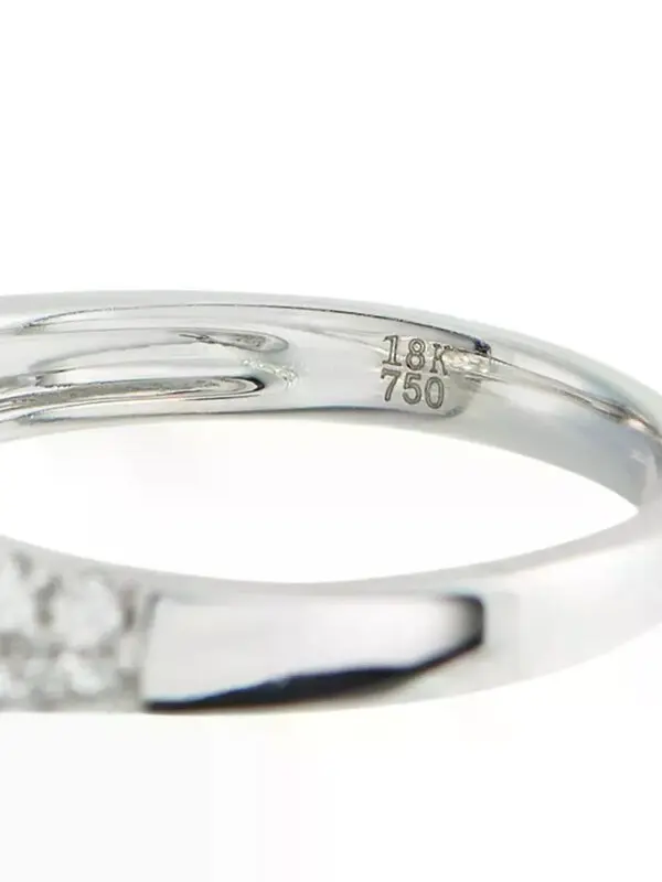 LB EXCLUSIVE 18k White Gold Diamond Ring
