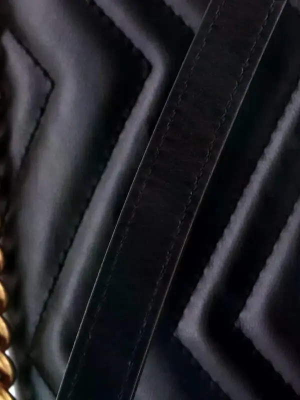 Gucci Gg Marmont Matelassé Leather Shoulder Bag