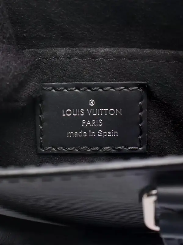 LOUIS VUITTON Epi Petit Sac Plat Satchel