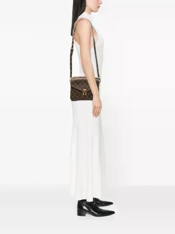 LOUIS VUITTON Monogram Pochette Metis Satchel