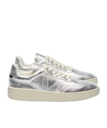 VEJA Low Top Lace Up Sneakers