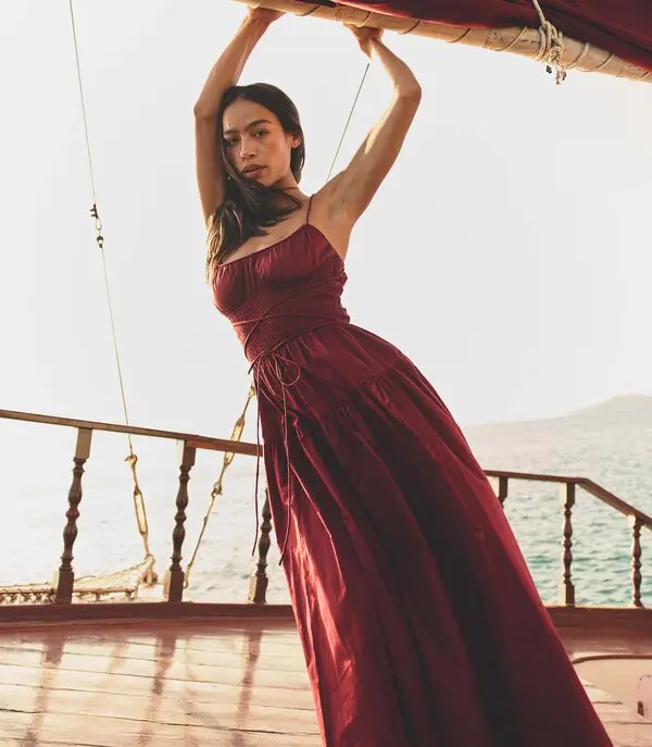 DÔEN Safia Dress In Organic Cotton Poplin - Deep Ruby