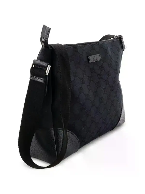 Gucci Gg Canvas Medium Messenger Bag
