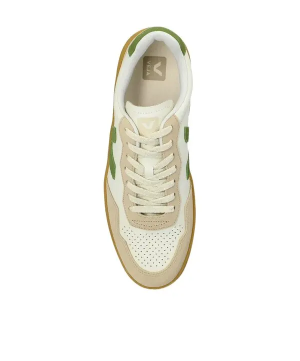 VEJA V-90 Low-top Sneakers