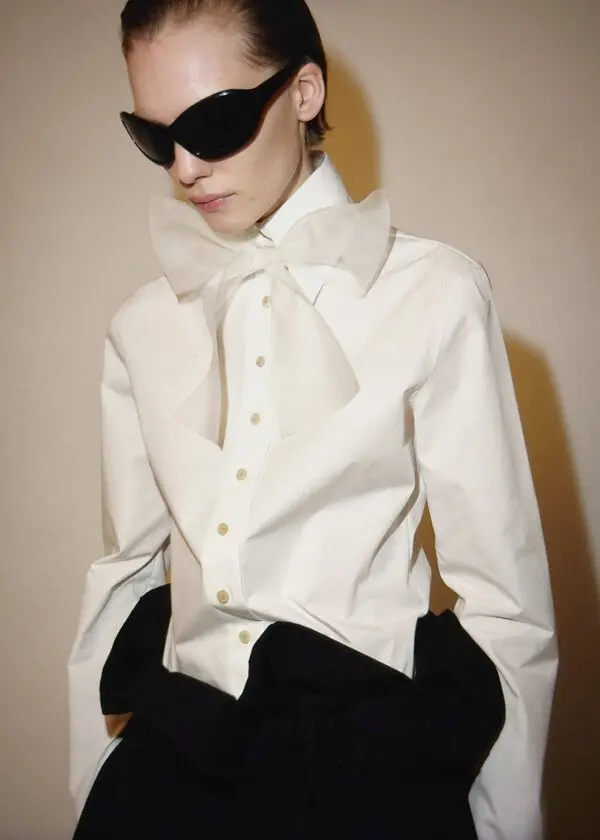 Khaite Ivy" Organic Cotton Poplin Sculptural Collar Button-up Shirt - Chalk