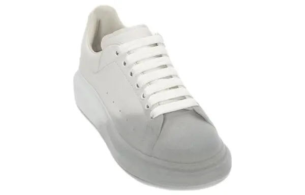 Alexander McQueen Oversized Two-tone Sneakers - White/grey