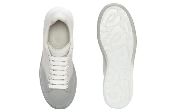 Alexander McQueen Oversized Two-tone Sneakers - White/grey