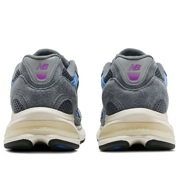 NEW BALANCE X Liberaiders X Unik 2010 Sneakers - Grey/blue
