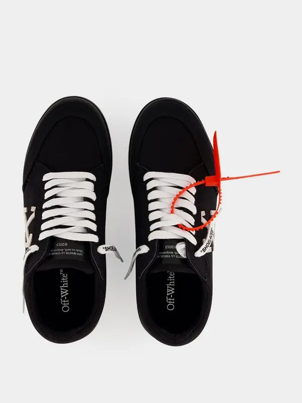 Off-White Vulcanized Low Top Sneakers - Black