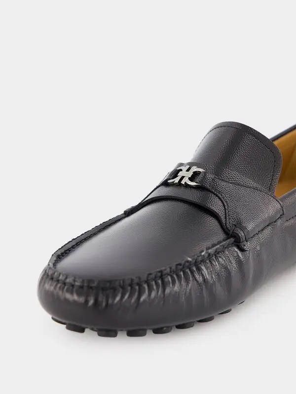 FERRAGAMO Gancini Ornament Driver Loafers In Hammered Calfskin - Black