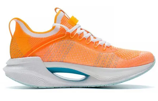 LI-NING Essential Sneakers